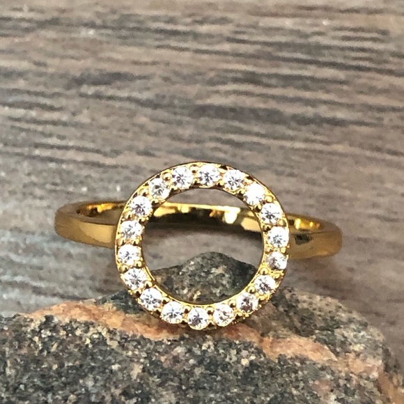 Savvy Cie | Jewelry | New Savvy Cie Dainty Cubic Zirconia Circle Ring ...